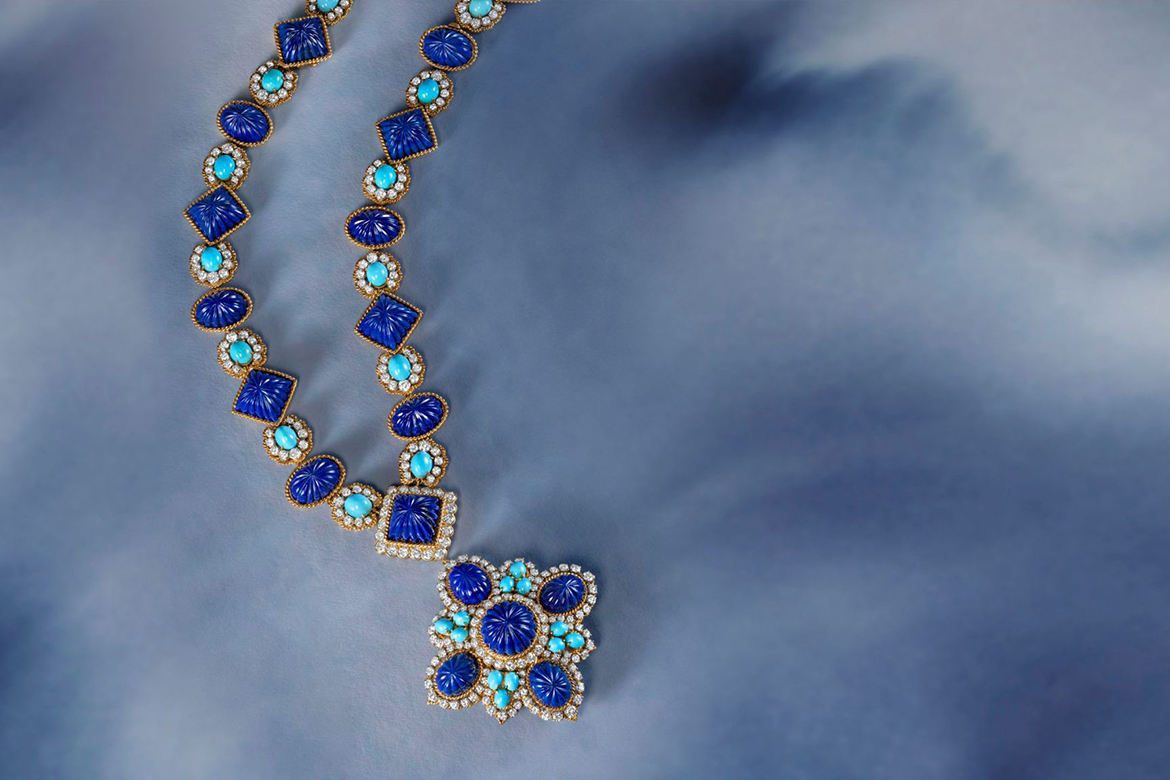 HUESERS » The Maison presents "Interplays of colors and gems by Van ...